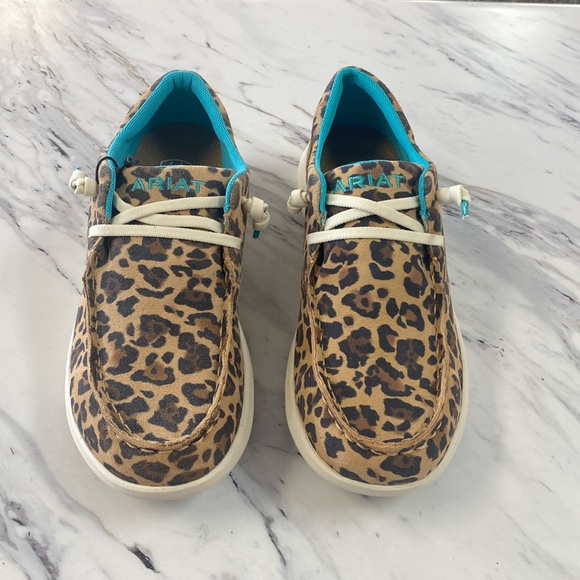 Ariat | Shoes | Ariat Womens Hilo Lively Leopard Lace Slip On Shoe ...